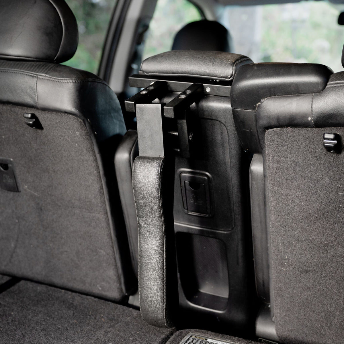 Car saddle caddy
